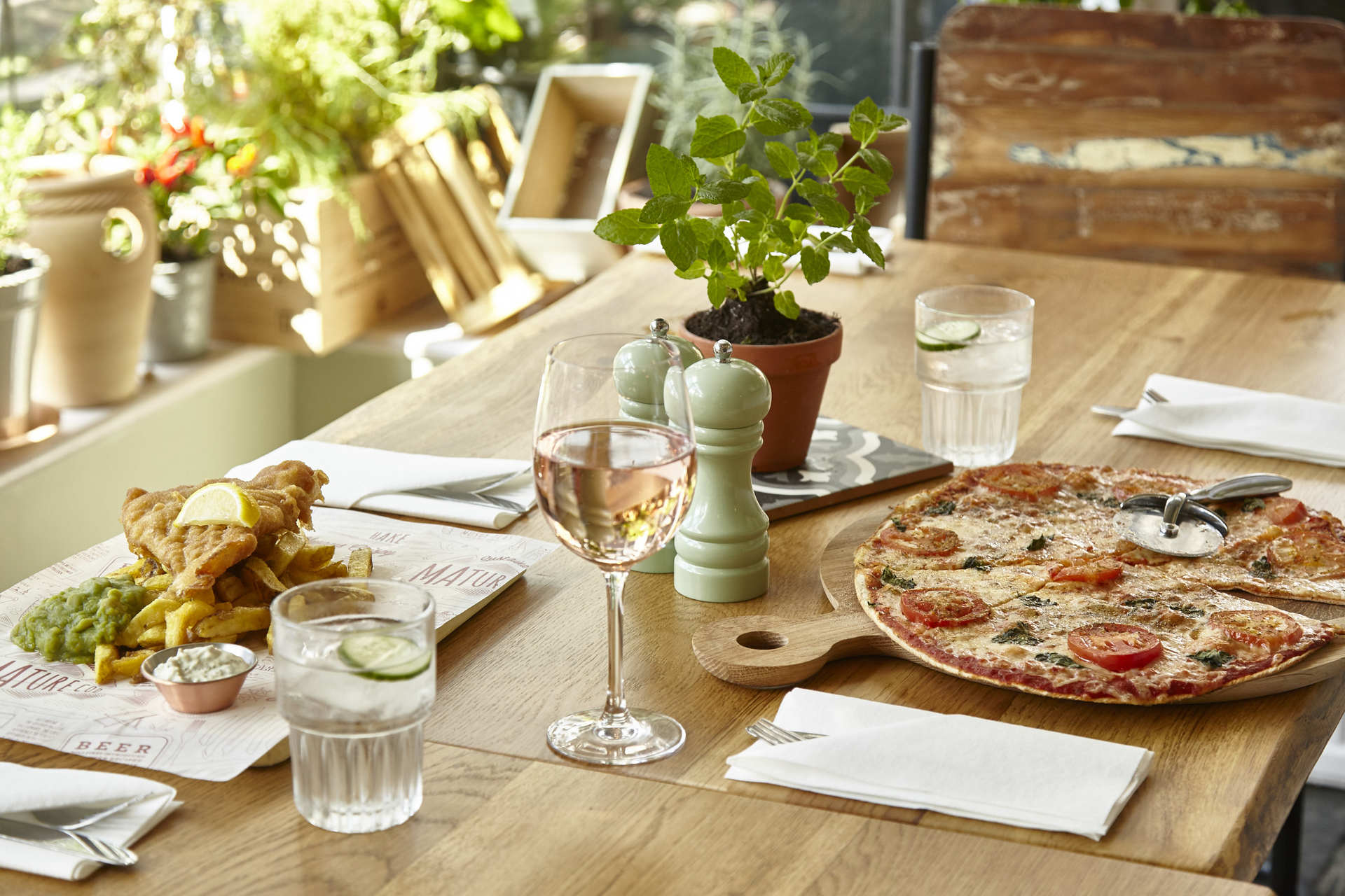 The Cabbage Patch, Twickenham Pub and Restaurant Image Gallery